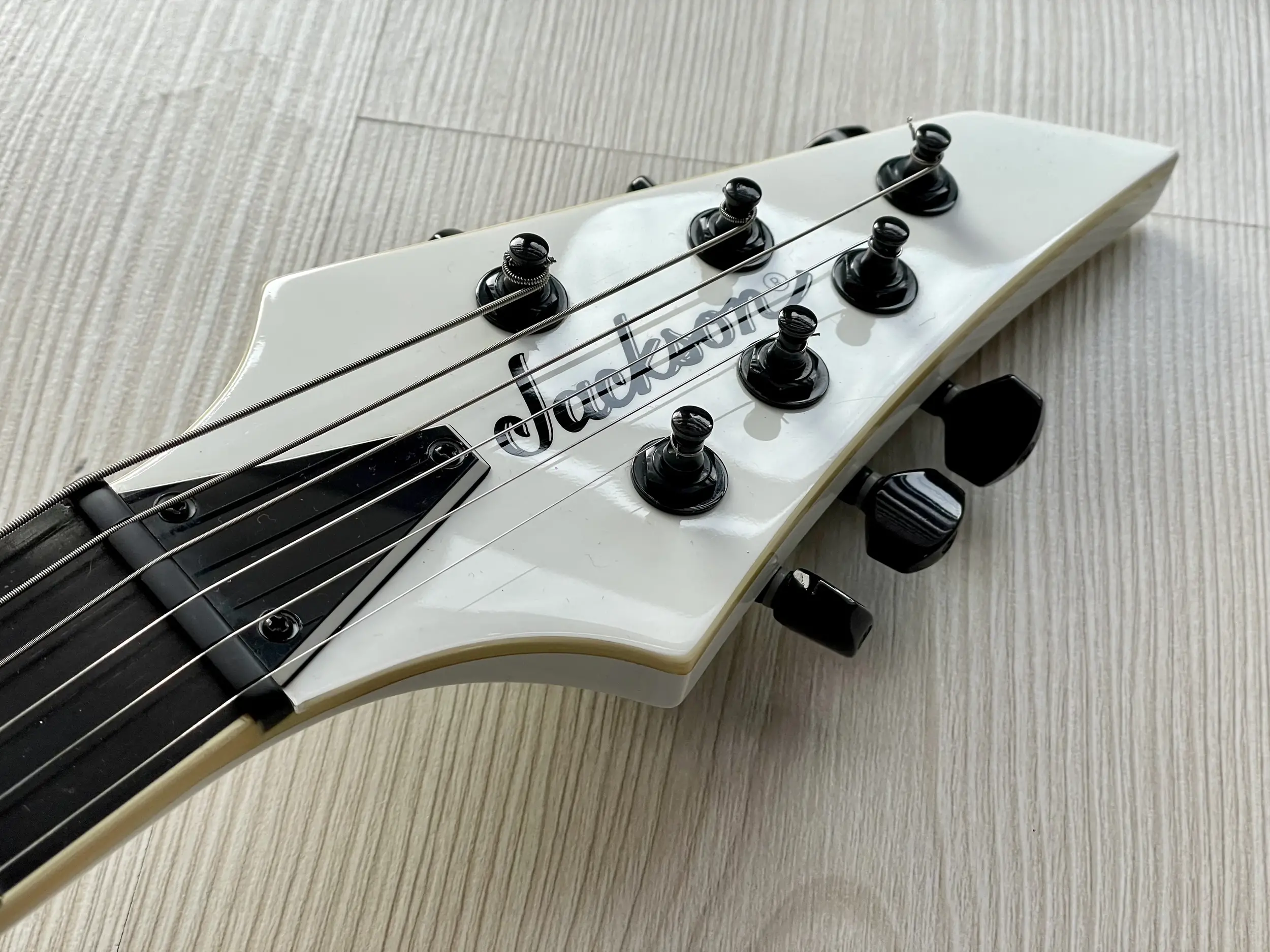 Satılık - Jackson Japan Soloist SLSMG Super Lightweight