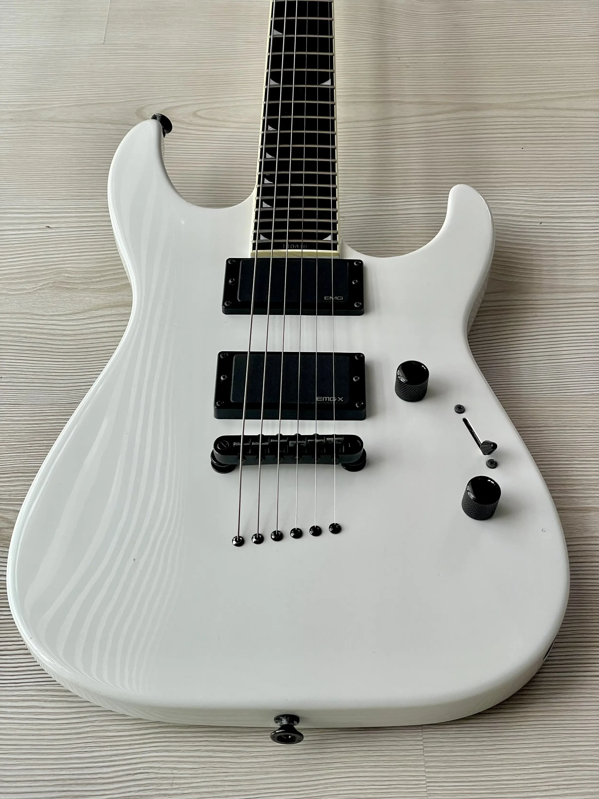 Satılık - Jackson Japan Soloist SLSMG Super Lightweight